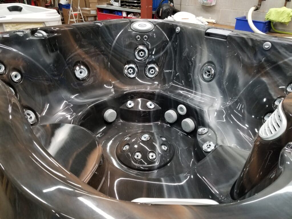 Jacuzzi® J-365™ -UJ100682220 - Used Hot Tubs