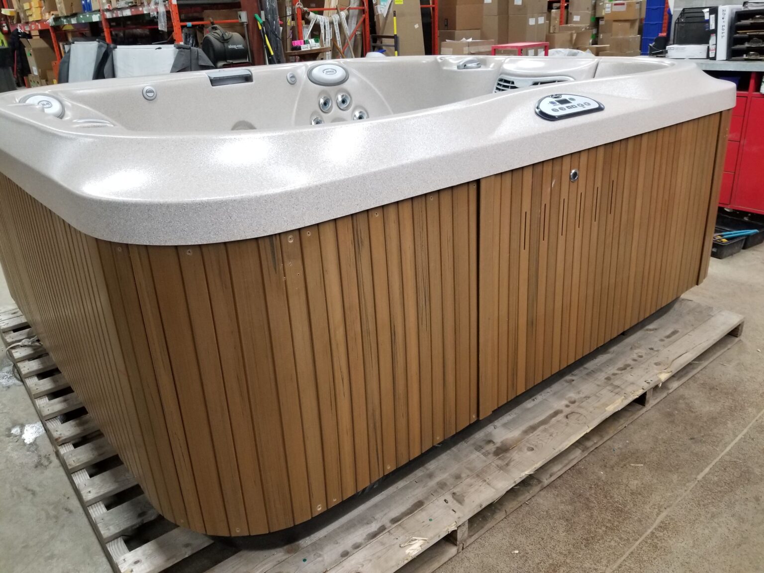 Jacuzzi® J-355™ -UJ100683671 - Used Hot Tubs