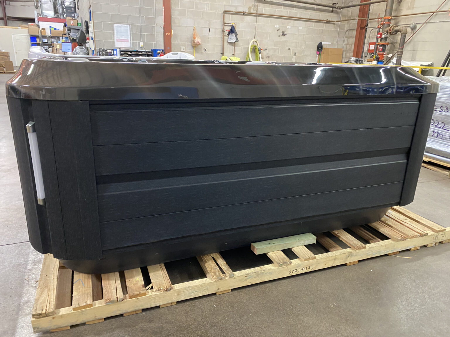 ON SALE- Jacuzzi® J-385™ -UJ100824535 - Used Hot Tubs