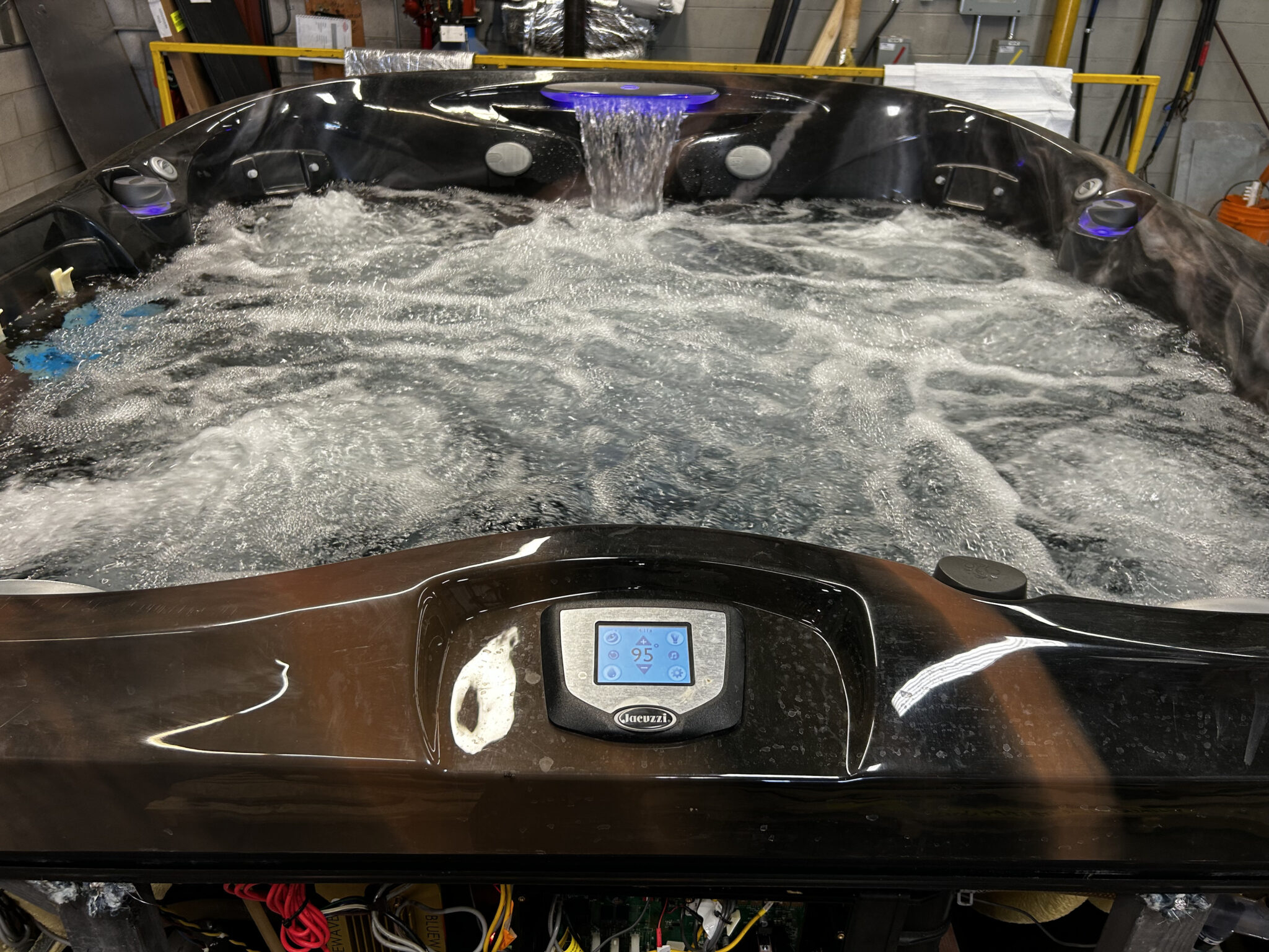 Buy Jacuzzi® J-485™ -UJ100788657 - Used Hot Tubs