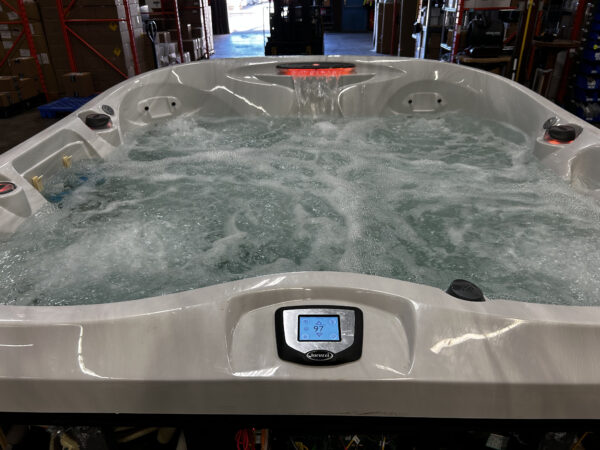 Jacuzzi® J-475™ - UJ100773222 - Used Hot Tubs