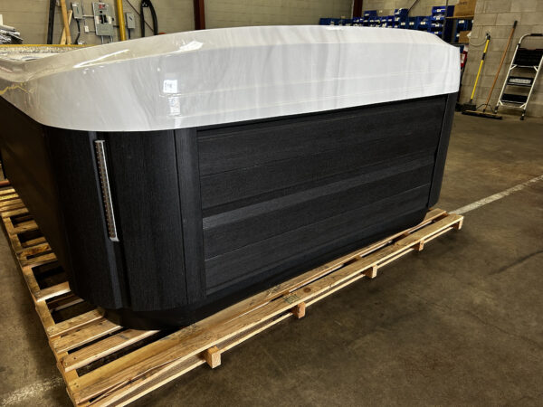 Jacuzzi® J-475™ - UJ100773222 - Used Hot Tubs
