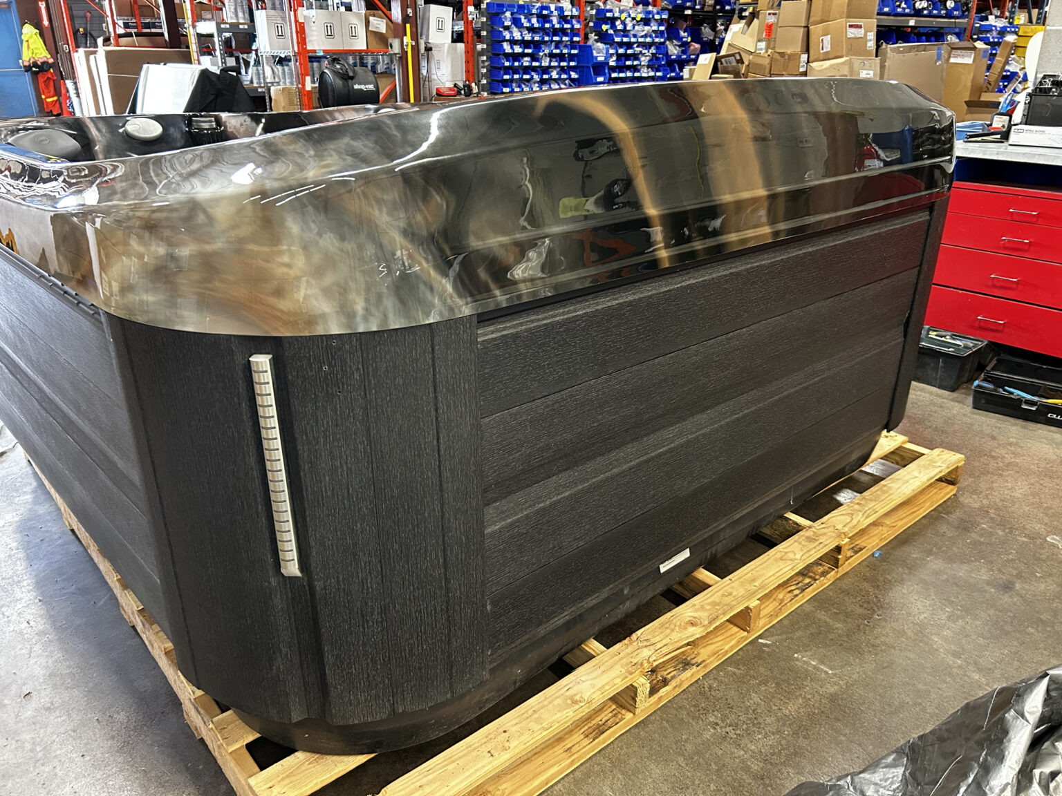 Buy Jacuzzi® J-485™ -UJ100788657 - Used Hot Tubs