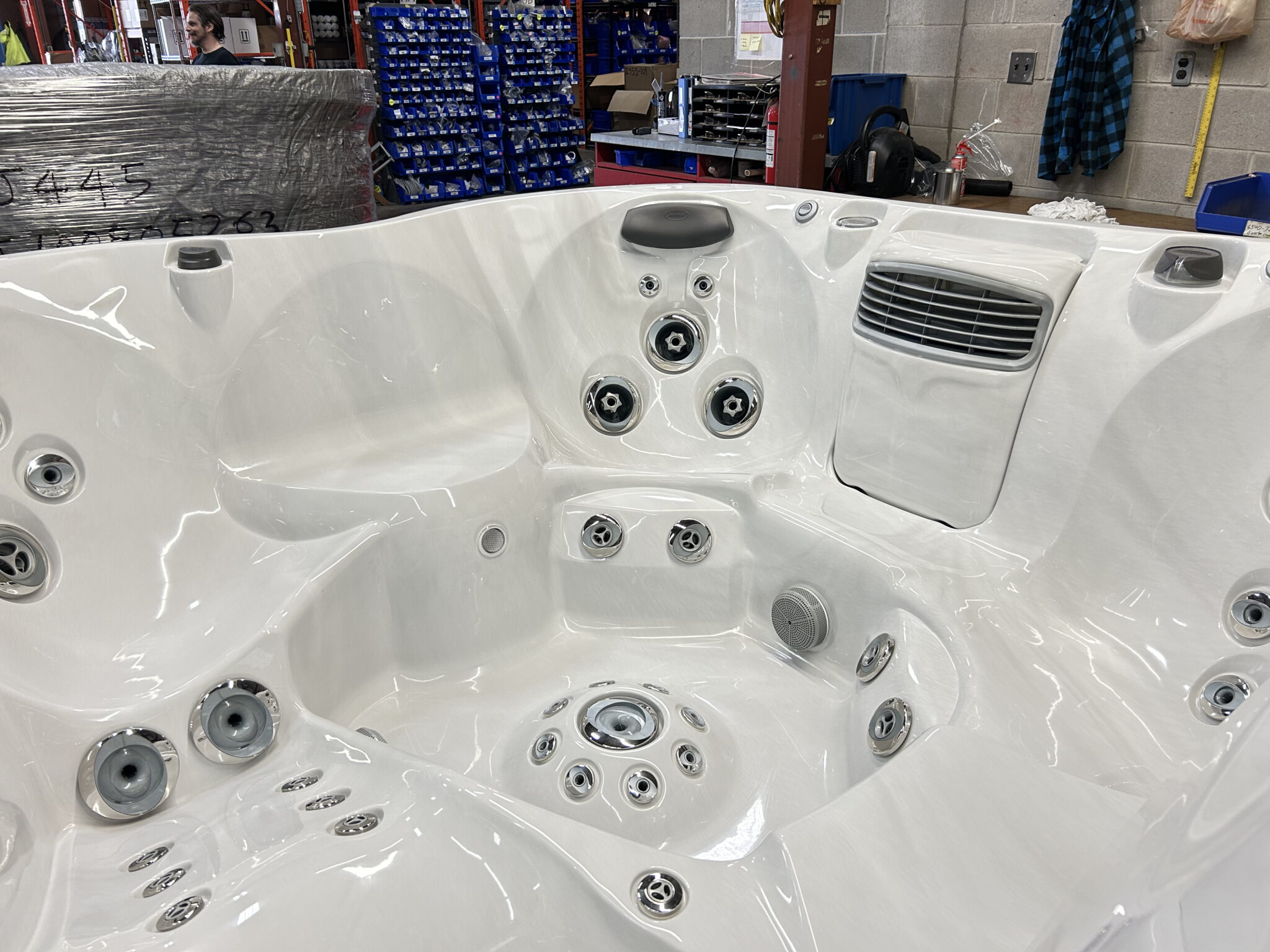 Jacuzzi® J-475™ - UJ100807030 - Used Hot Tubs