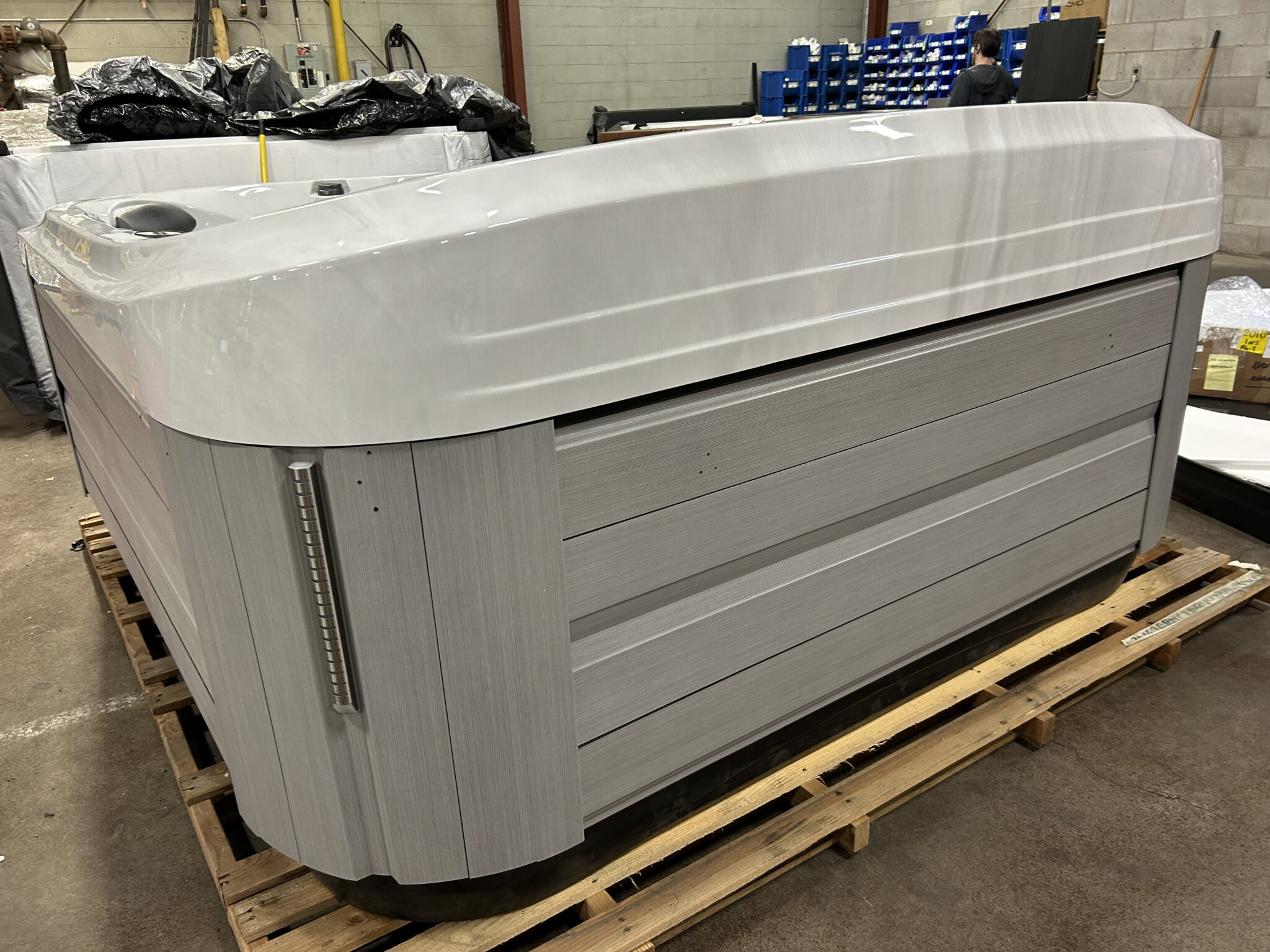 Jacuzzi® J-475™ - UJ100807030 - Used Hot Tubs